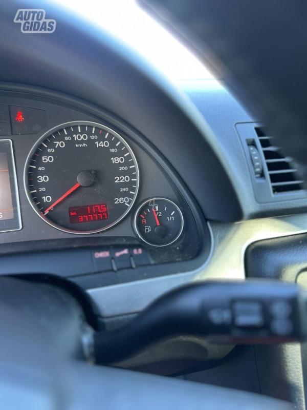 Black Audi A4 2007 in Ignalina, with an engine capacity of 2.00 L and mileage of 378 thousand km for 1700 €, photo 10 on AUTOMOTO.COM.LV