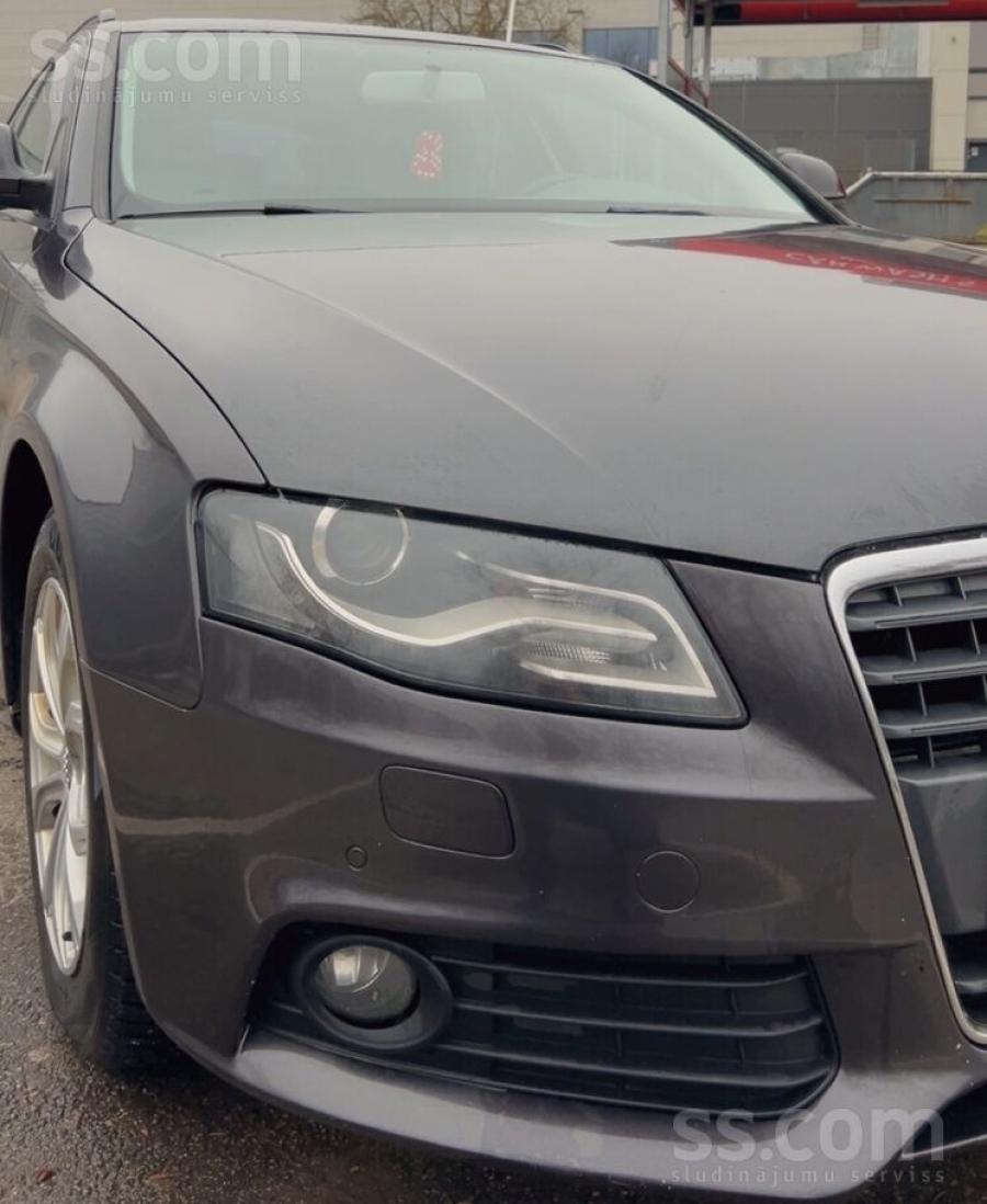 Black Audi A4 2008 in Daugavpils, with an engine capacity of 2.00 L and mileage of 332 thousand km for 4500 €, photo 7 on AUTOMOTO.COM.LV