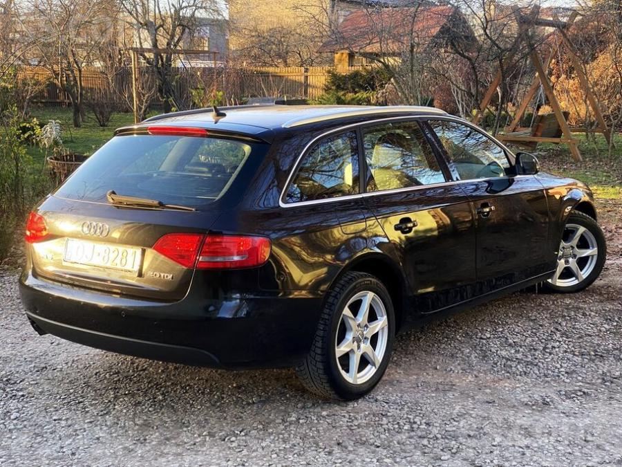 Melns Audi A4 2008 Rīga, ar dzinēja tilpumu 2.00 L un nobraukumu 310 tūkst. km par 5900 €, foto 7 vietnē AUTOMOTO.COM.LV