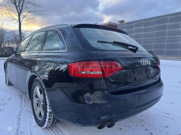 Melns Audi A4 2008 Marijampole, ar dzinēja tilpumu 1.97 L un nobraukumu 250 tūkst. km par 4999 €, foto 4 vietnē AUTOMOTO.COM.LV