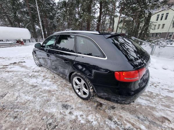 Black Audi A4 2008 in Vilnius, with an engine capacity of 2.70 L and mileage of 345 thousand km for 2700 €, photo 3 on AUTOMOTO.COM.LV