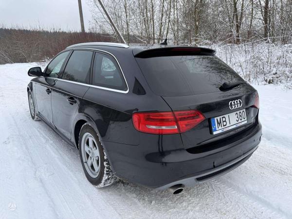 Black Audi A4 2008 in Vilnius, with an engine capacity of 2.97 L and mileage of 279 thousand km for 3200 €, photo 6 on AUTOMOTO.COM.LV