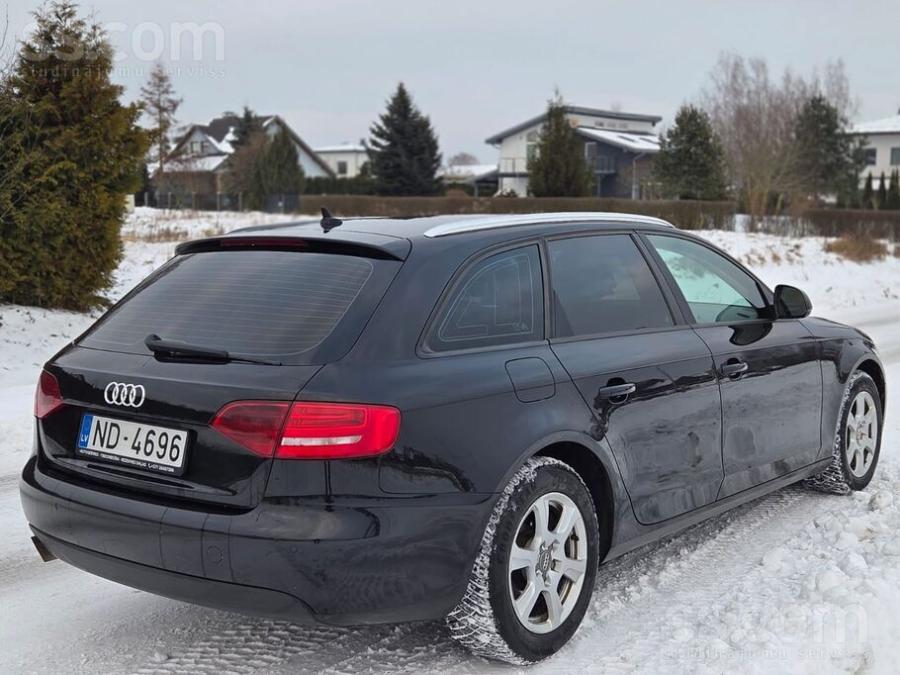 Melns Audi A4 2008 Rīga, ar dzinēja tilpumu 2.00 L un nobraukumu 390 tūkst. km par 4150 €, foto 4 vietnē AUTOMOTO.COM.LV