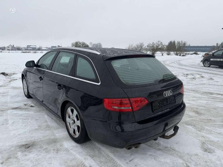 Black Audi A4 2008 in Kaunas, with an engine capacity of 1.97 L and mileage of 187 thousand km for 2800 €, photo 9 on AUTOMOTO.COM.LV