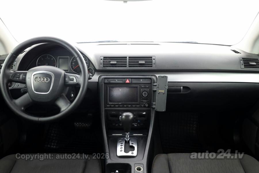 Black Audi A4 2008 in Tallinn, with an engine capacity of 2.00 L and mileage of 366 thousand km for 999 €, photo 6 on AUTOMOTO.COM.LV