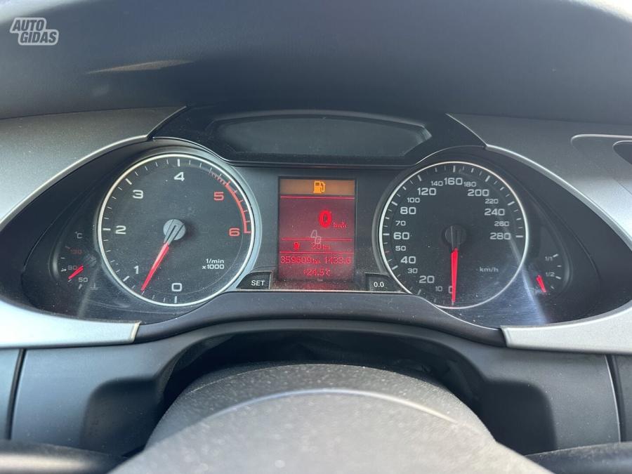 Black Audi A4 2008 in Vilnius, with an engine capacity of 2.70 L and mileage of 359 thousand km for 2299 €, photo 15 on AUTOMOTO.COM.LV