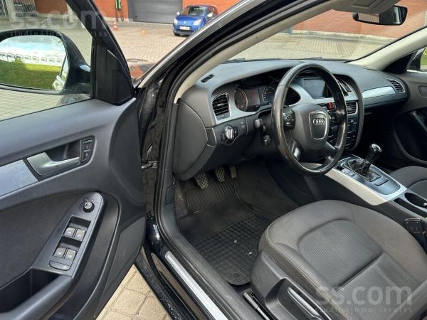 Melns Audi A4 2008 Rīga, ar dzinēja tilpumu 2.00 L un nobraukumu 290 tūkst. km par 3400 €, foto 5 vietnē AUTOMOTO.COM.LV