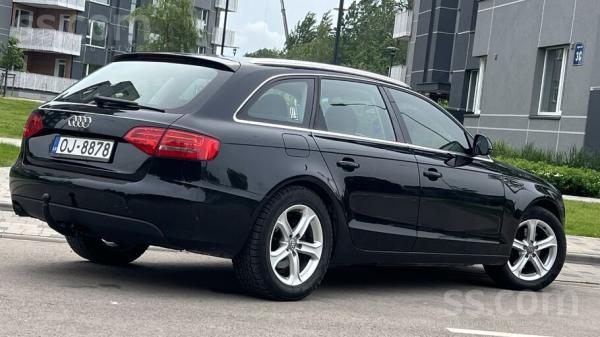 Melns Audi A4 2008 Rīga, ar dzinēja tilpumu 2.00 L un nobraukumu 333 tūkst. km par 4250 €, foto 9 vietnē AUTOMOTO.COM.LV
