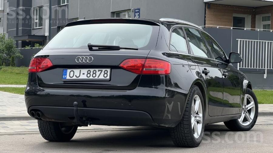 Black Audi A4 2008 in Riga, with an engine capacity of 2.00 L and mileage of 333 thousand km for 4250 €, photo 12 on AUTOMOTO.COM.LV
