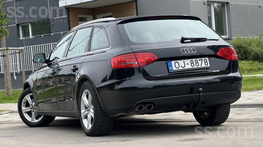 Black Audi A4 2008 in Riga, with an engine capacity of 2.00 L and mileage of 333 thousand km for 4250 €, photo 13 on AUTOMOTO.COM.LV