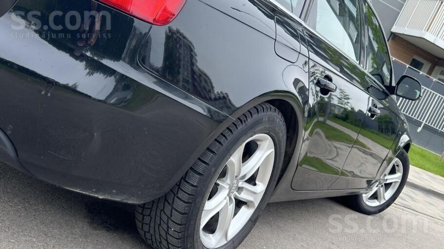 Black Audi A4 2008 in Riga, with an engine capacity of 2.00 L and mileage of 333 thousand km for 4250 €, photo 14 on AUTOMOTO.COM.LV