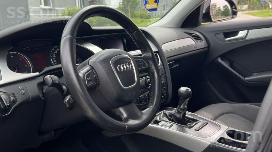 Black Audi A4 2008 in Riga, with an engine capacity of 2.00 L and mileage of 333 thousand km for 4250 €, photo 24 on AUTOMOTO.COM.LV