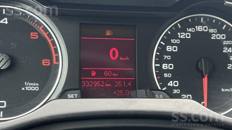 Black Audi A4 2008 in Riga, with an engine capacity of 2.00 L and mileage of 333 thousand km for 4250 €, photo 30 on AUTOMOTO.COM.LV