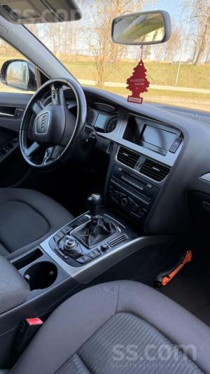 Melns Audi A4 2008 Tukums, ar dzinēja tilpumu 2.00 L un nobraukumu 334 tūkst. km par 5990 €, foto 5 vietnē AUTOMOTO.COM.LV