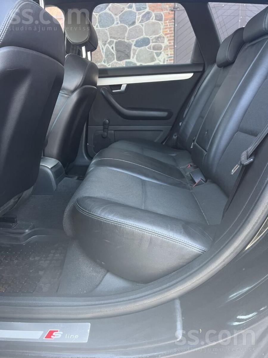Melns Audi A4 2008 Gulbene, ar dzinēja tilpumu 2.00 L un nobraukumu 351 tūkst. km par 3880 €, foto 12 vietnē AUTOMOTO.COM.LV