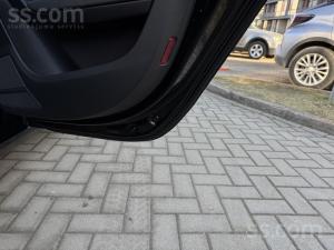 Black Audi A4 2008 in Riga, with an engine capacity of 2.00 L and mileage of 273 thousand km for 5990 €, photo 9 on AUTOMOTO.COM.LV