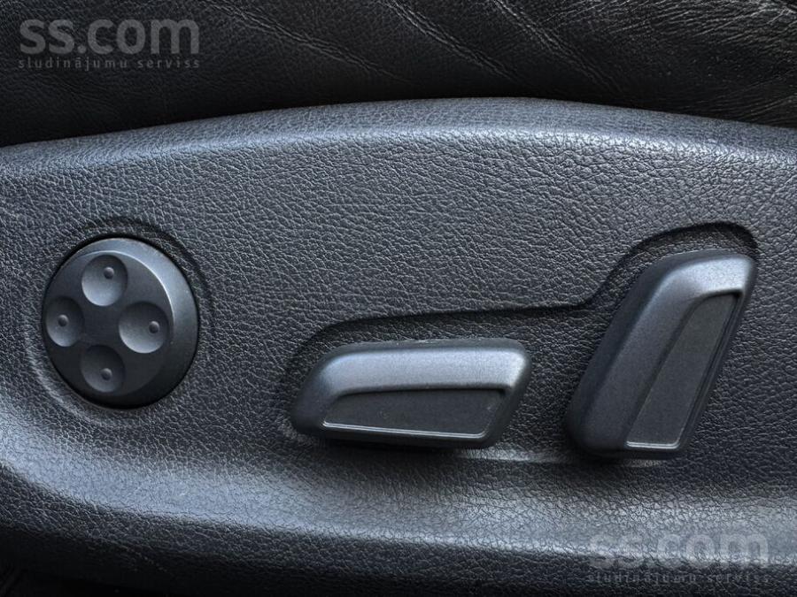 Melns Audi A4 2008 Rīga, ar dzinēja tilpumu 2.00 L un nobraukumu 304 tūkst. km par 4490 €, foto 13 vietnē AUTOMOTO.COM.LV