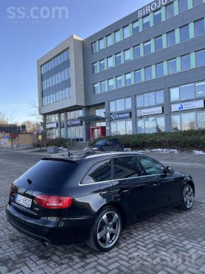 Black Audi A4 2008 in Riga, with an engine capacity of 2.00 L and mileage of 299 thousand km for 5300 €, photo 7 on AUTOMOTO.COM.LV