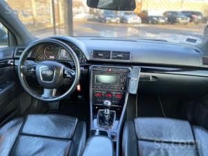 Black Audi A4 2008 in Riga, with an engine capacity of 2.00 L and mileage of 376 thousand km for 1800 €, photo 8 on AUTOMOTO.COM.LV