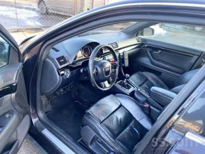 Black Audi A4 2008 in Riga, with an engine capacity of 2.00 L and mileage of 376 thousand km for 1800 €, photo 6 on AUTOMOTO.COM.LV