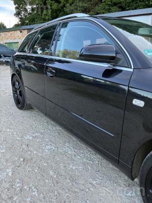 Black Audi A4 2008 in Riga, with an engine capacity of 2.00 L and mileage of 305 thousand km for 4090 €, photo 17 on AUTOMOTO.COM.LV