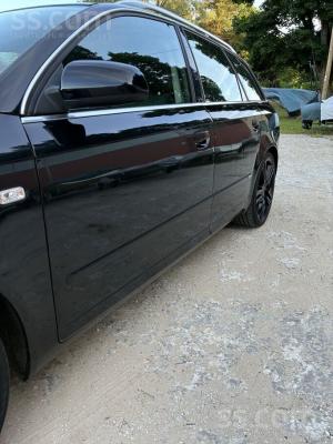 Black Audi A4 2008 in Riga, with an engine capacity of 2.00 L and mileage of 305 thousand km for 4090 €, photo 18 on AUTOMOTO.COM.LV