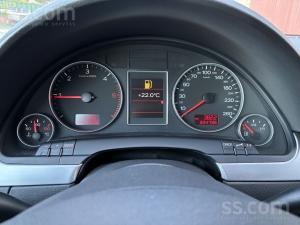 Black Audi A4 2008 in Riga, with an engine capacity of 2.00 L and mileage of 305 thousand km for 4090 €, photo 24 on AUTOMOTO.COM.LV