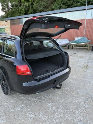 Black Audi A4 2008 in Riga, with an engine capacity of 2.00 L and mileage of 305 thousand km for 4090 €, photo 29 on AUTOMOTO.COM.LV
