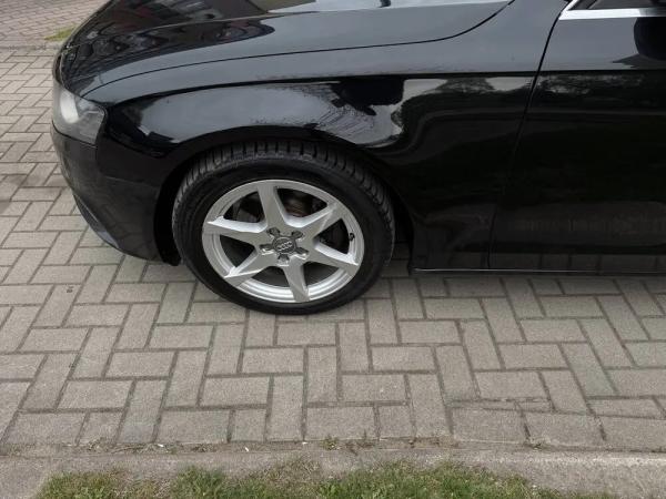 Black Audi A4 2008 in Riga, with an engine capacity of 2.00 L and mileage of 376 thousand km for 4690 €, photo 8 on AUTOMOTO.COM.LV