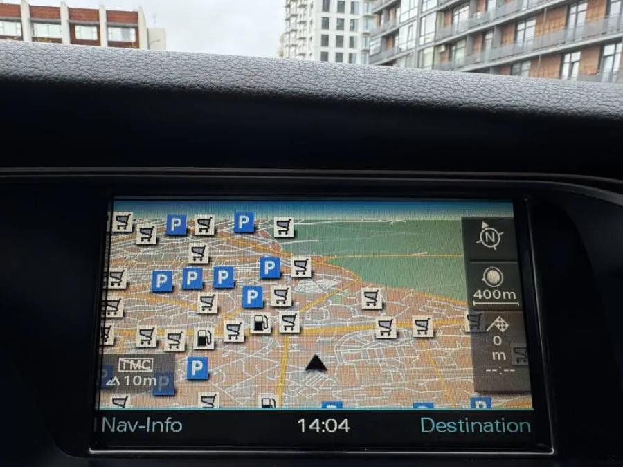 Black Audi A4 2008 in Riga, with an engine capacity of 2.00 L and mileage of 376 thousand km for 4690 €, photo 16 on AUTOMOTO.COM.LV