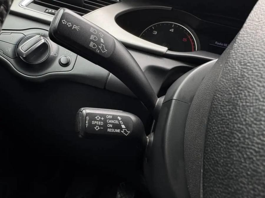 Black Audi A4 2008 in Riga, with an engine capacity of 2.00 L and mileage of 376 thousand km for 4690 €, photo 31 on AUTOMOTO.COM.LV