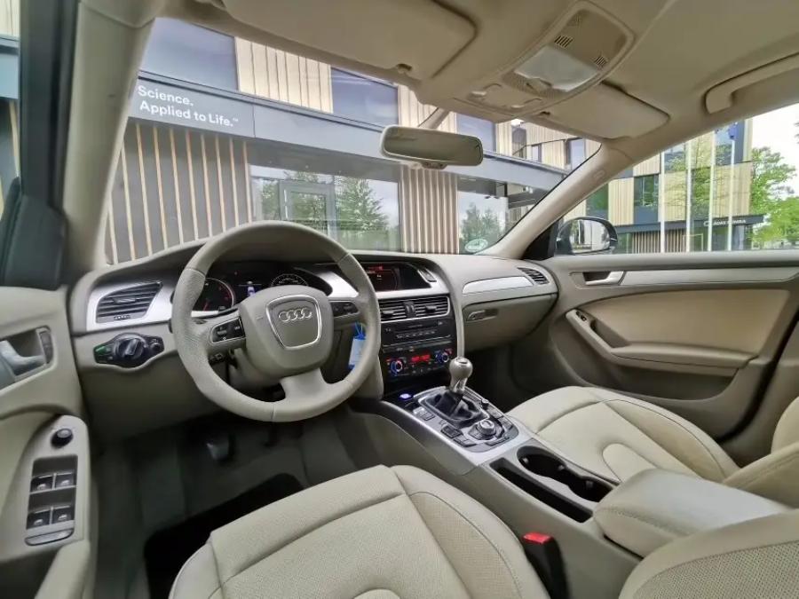 Black Audi A4 2008 in Riga, with an engine capacity of 2.70 L and mileage of 231 thousand km for 6590 €, photo 12 on AUTOMOTO.COM.LV