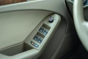 Melns Audi A4 2008 Liepāja, ar dzinēja tilpumu 3.00 L un nobraukumu 230 tūkst. km par 6850 €, foto 20 vietnē AUTOMOTO.COM.LV