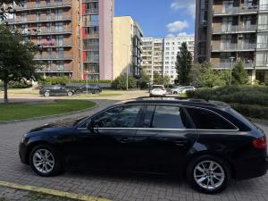 Black Audi A4 2008 in Riga, with an engine capacity of 2.00 L and mileage of 383 thousand km for 4290 €, photo 4 on AUTOMOTO.COM.LV