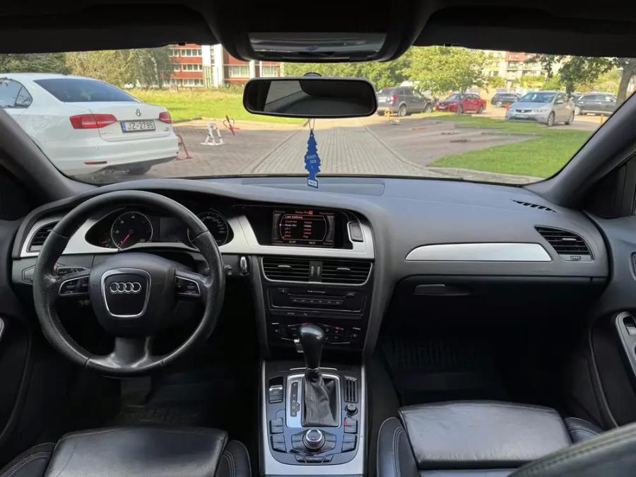 Black Audi A4 2008 in Riga, with an engine capacity of 2.00 L and mileage of 383 thousand km for 4290 €, photo 10 on AUTOMOTO.COM.LV