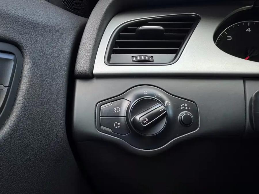 Black Audi A4 2008 in Riga, with an engine capacity of 2.00 L and mileage of 383 thousand km for 4290 €, photo 30 on AUTOMOTO.COM.LV