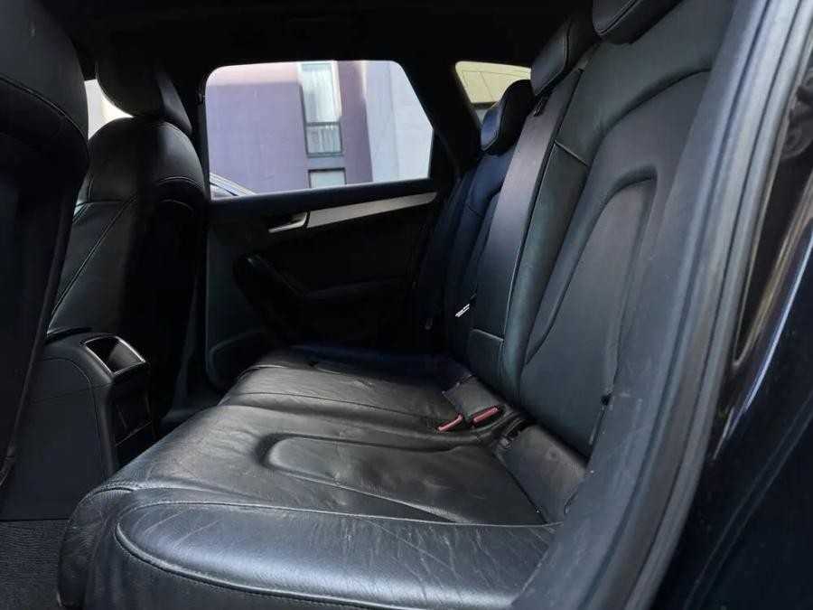 Black Audi A4 2008 in Riga, with an engine capacity of 2.00 L and mileage of 304 thousand km for 3990 €, photo 9 on AUTOMOTO.COM.LV