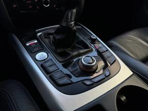 Black Audi A4 2008 in Riga, with an engine capacity of 2.00 L and mileage of 304 thousand km for 3990 €, photo 16 on AUTOMOTO.COM.LV