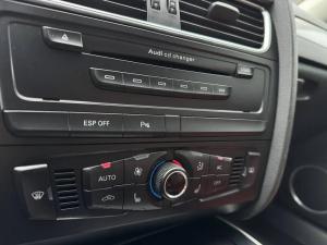 Black Audi A4 2008 in Riga, with an engine capacity of 2.00 L and mileage of 391 thousand km for 4490 €, photo 16 on AUTOMOTO.COM.LV