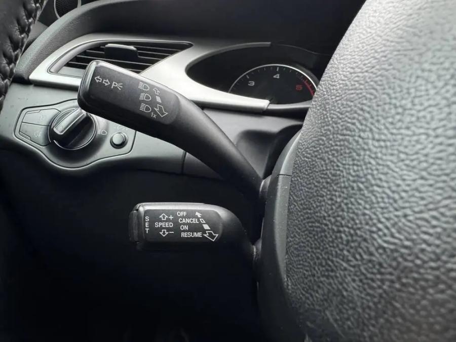 Black Audi A4 2008 in Riga, with an engine capacity of 2.00 L and mileage of 391 thousand km for 4490 €, photo 20 on AUTOMOTO.COM.LV