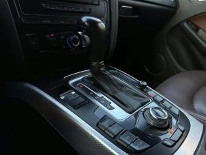 Black Audi A4 2008 in Riga, with an engine capacity of 2.70 L and mileage of 334 thousand km for 4490 €, photo 21 on AUTOMOTO.COM.LV