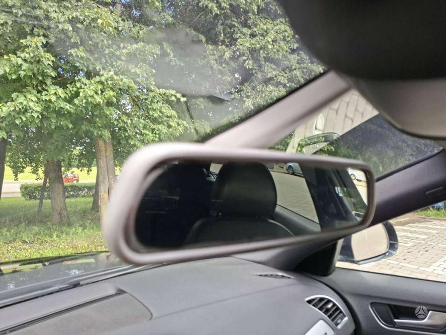 Melns Audi A4 2008 Kauņa, ar dzinēja tilpumu 1.97 L un nobraukumu 287 tūkst. km par 6000 €, foto 19 vietnē AUTOMOTO.COM.LV