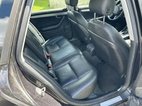 Melns Audi A4 2008 Limbaži, ar dzinēja tilpumu 2.00 L un nobraukumu 280 tūkst. km par 4250 €, foto 9 vietnē AUTOMOTO.COM.LV