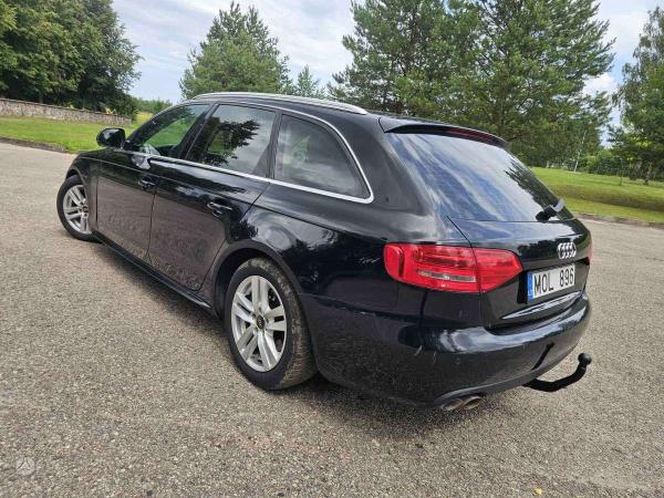 Black Audi A4 2008 in Utena, with an engine capacity of 1.97 L and mileage of 340 thousand km for 2650 €, photo 4 on AUTOMOTO.COM.LV
