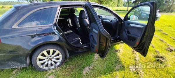 Black Audi A4 2008 in Tallinn, with an engine capacity of 2.70 L and mileage of 290 thousand km for 4650 €, photo 3 on AUTOMOTO.COM.LV