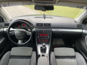 Black Audi A4 2008 in Riga, with an engine capacity of 2.00 L and mileage of 246 thousand km for 3950 €, photo 13 on AUTOMOTO.COM.LV