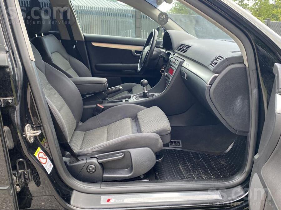 Black Audi A4 2008 in Riga, with an engine capacity of 2.00 L and mileage of 246 thousand km for 3950 €, photo 17 on AUTOMOTO.COM.LV