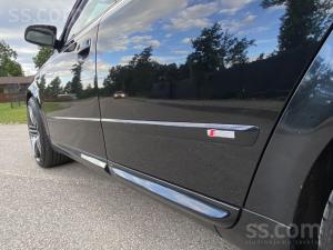 Black Audi A4 2008 in Riga, with an engine capacity of 2.00 L and mileage of 246 thousand km for 3950 €, photo 23 on AUTOMOTO.COM.LV