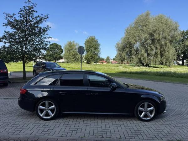 Black Audi A4 2008 in Riga, with an engine capacity of 2.00 L and mileage of 328 thousand km for 4990 €, photo 4 on AUTOMOTO.COM.LV