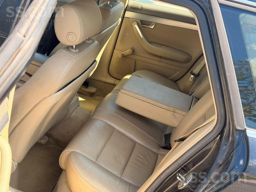 Black Audi A4 2008 in Riga, with an engine capacity of 2.00 L and mileage of 383 thousand km for 1490 €, photo 10 on AUTOMOTO.COM.LV